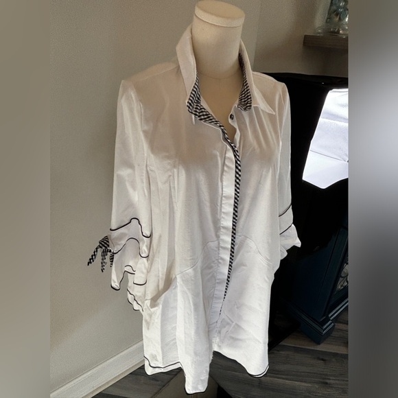 IC COLLECTION | Tops | Ic Collection White Blouse With Black Check ...